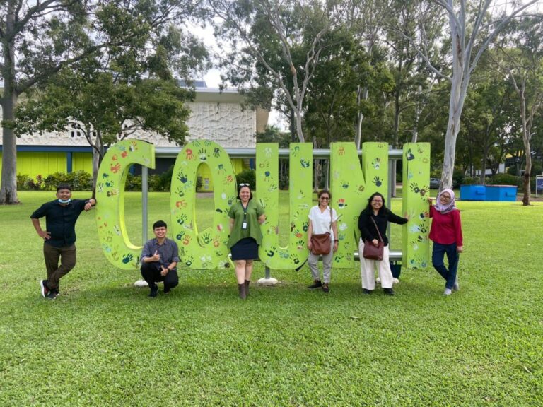 About Us – CQU Indonesia